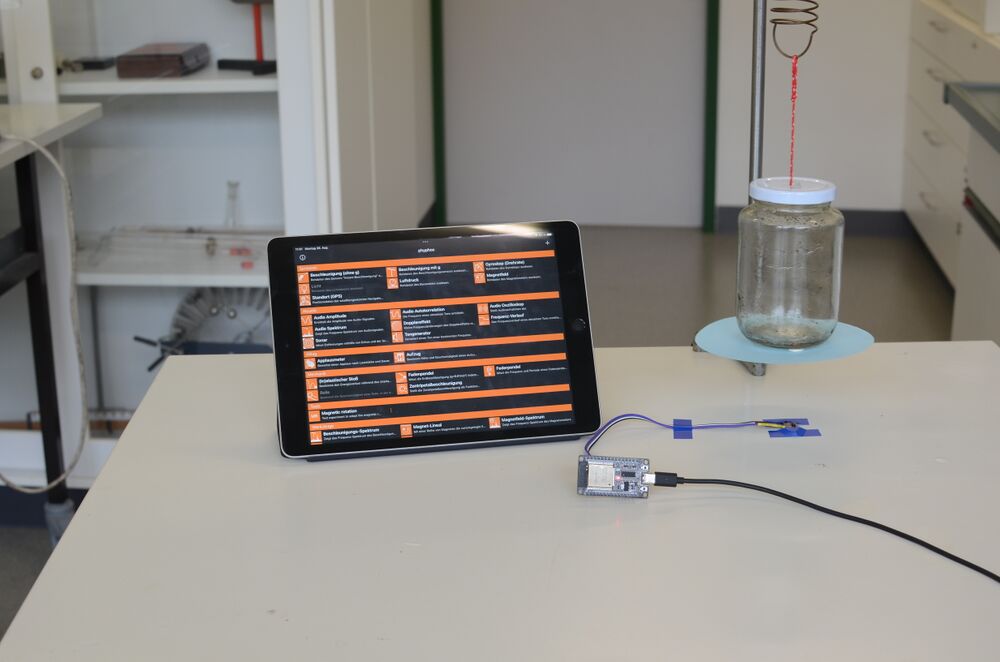 Distanzsensor (Federpendel) - phyphox